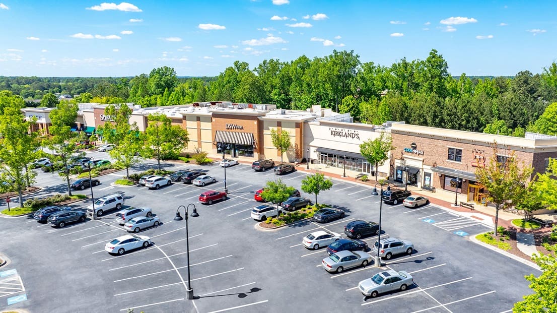 Hand-Finished Jewelry Store Pandora Signs 1,861 SF Lease at The Shoppes ...